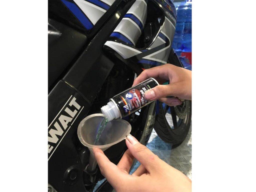 OIL System Cleaner - Súc Rửa Động cơ Bluechem 50ml